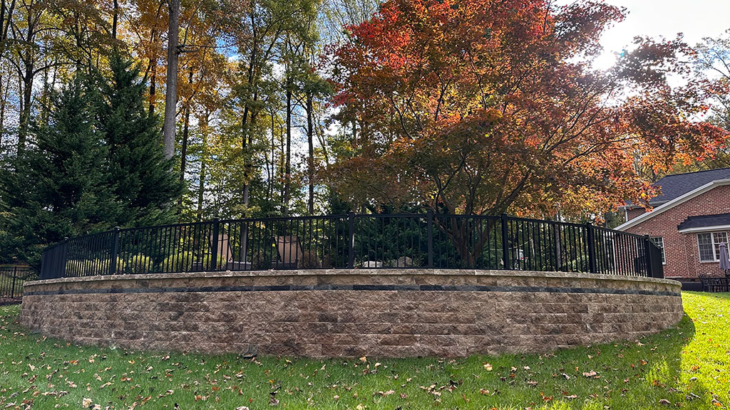 Can You Build a Curved Retaining Wall? - Carroll Landscaping, Inc.